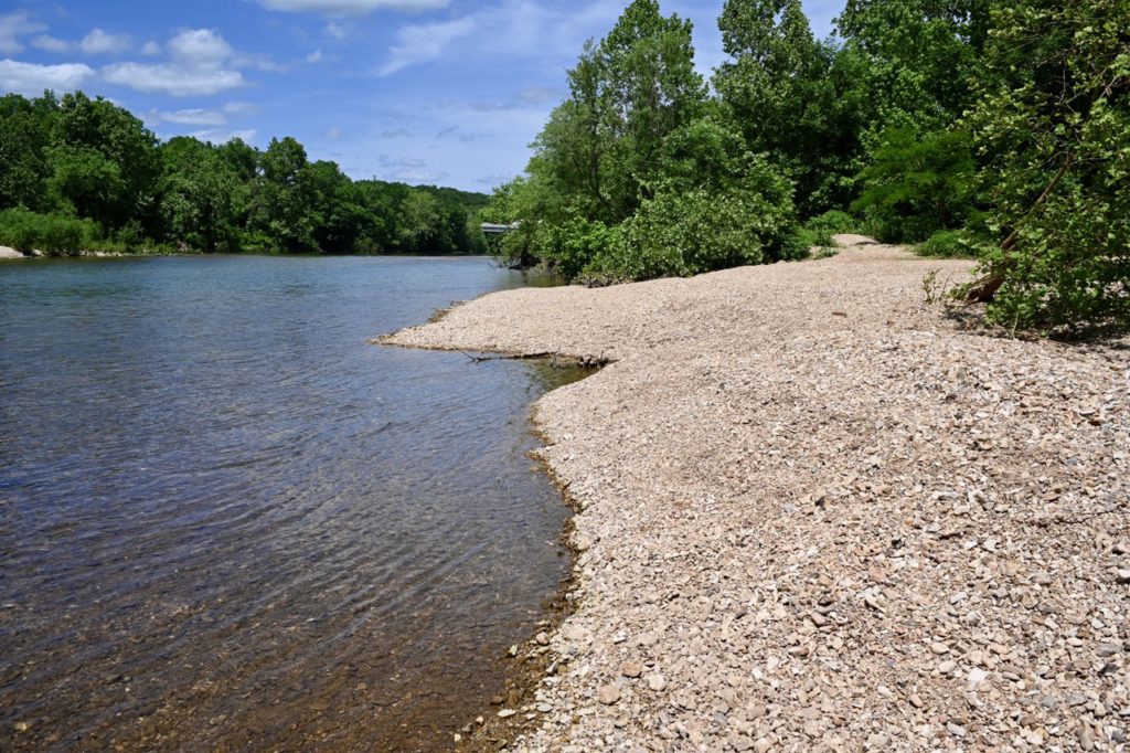 RV Spot on Elk River – Lazy Days